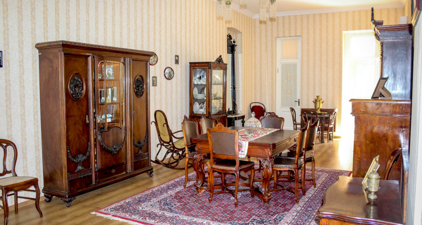 Hovhannes Tumanyan Museum, Yerevan, Armenia