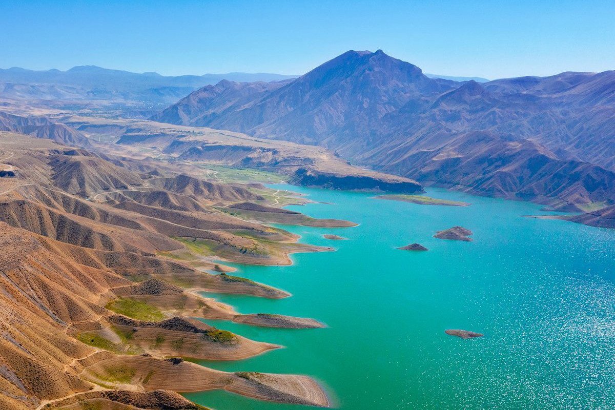 Azat Reservoir, Ararat, Armenia
